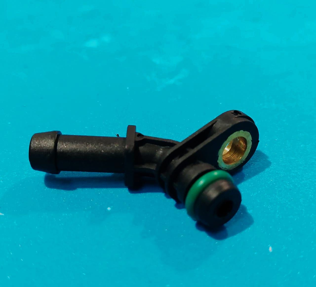 CONECTOR MANGUERA PARA MERCEDES BENZ W166 X166 W221 W222 W463 C292 C217 ...